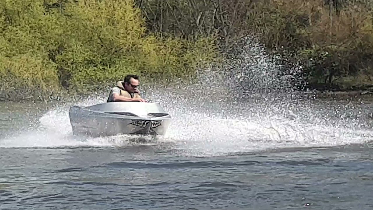 Kawasaki js 300 micro jet boat - YouTube
