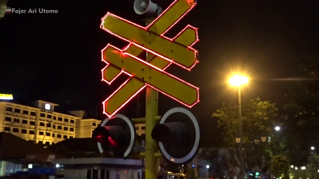 Baru Lampu Led Flasher Unik Palang Pintu Perlintasan Kereta Api Krl Ka ... Baru Lampu Led Flasher Unik Palang Pintu Perlintasan Kereta Api Krl Ka ...