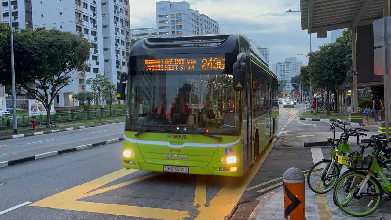 SMRT Buses MAN NL323F A22 (Batch 3) SMB3124S on Feeder 243G - YouTube