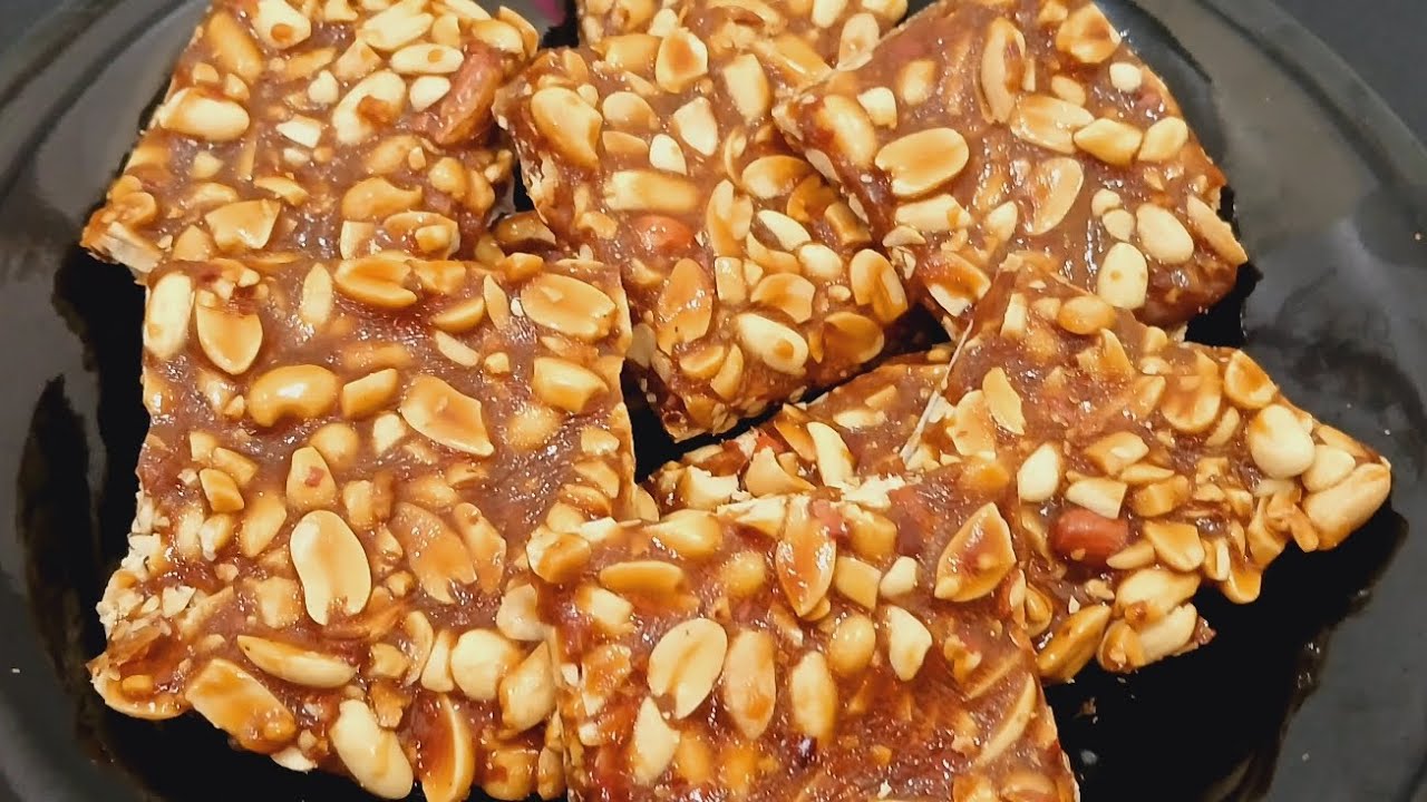 Yummy Easy Munfali chikki recipe by Tashfeen ka Dastarkhawan and vlogs ...