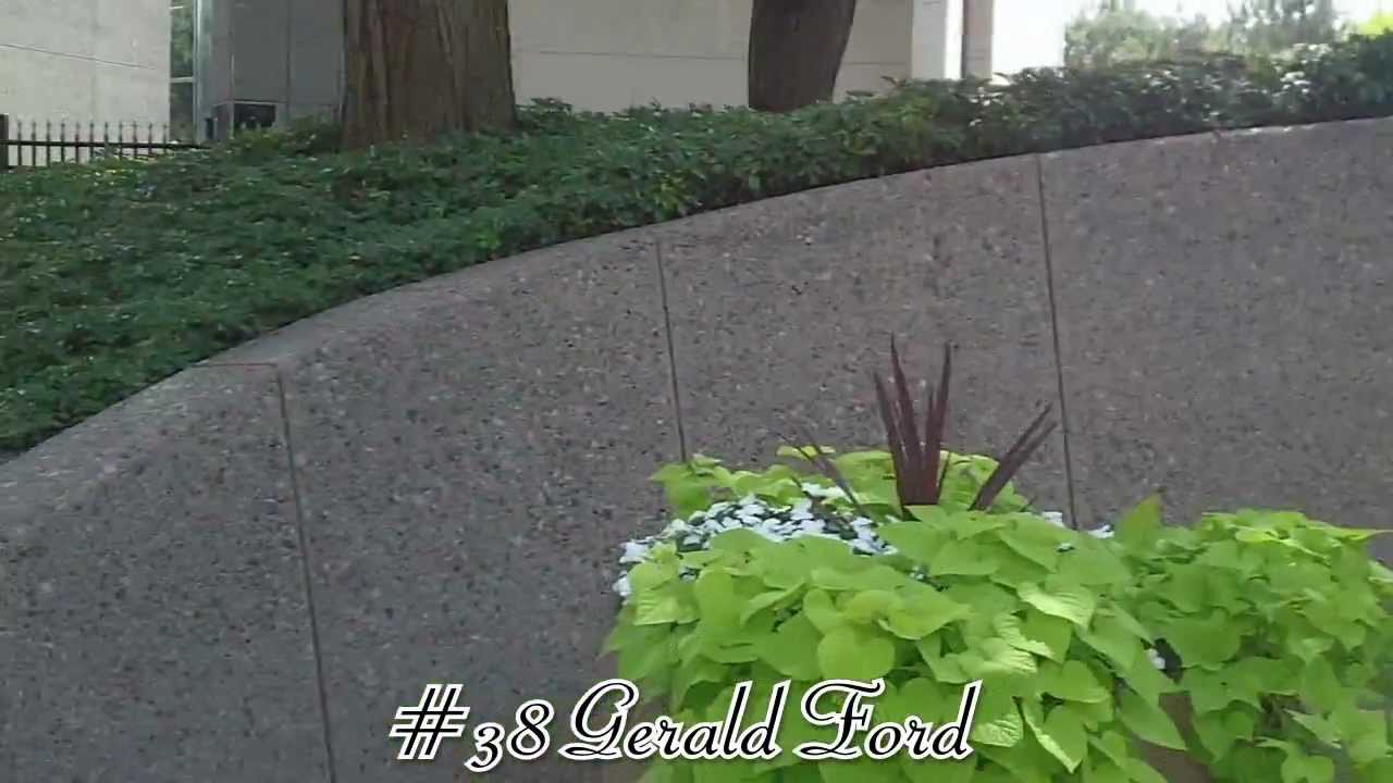 Gerald Ford Grave + Museum - YouTube
