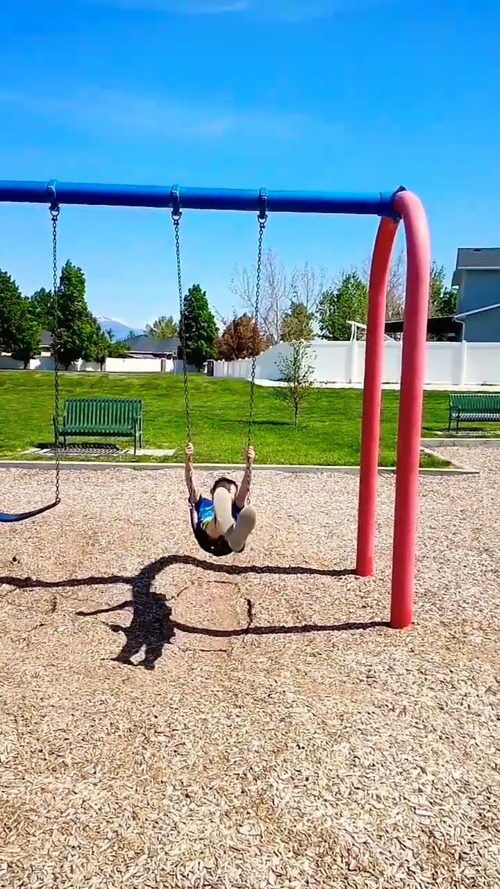 hey mom look here - YouTube