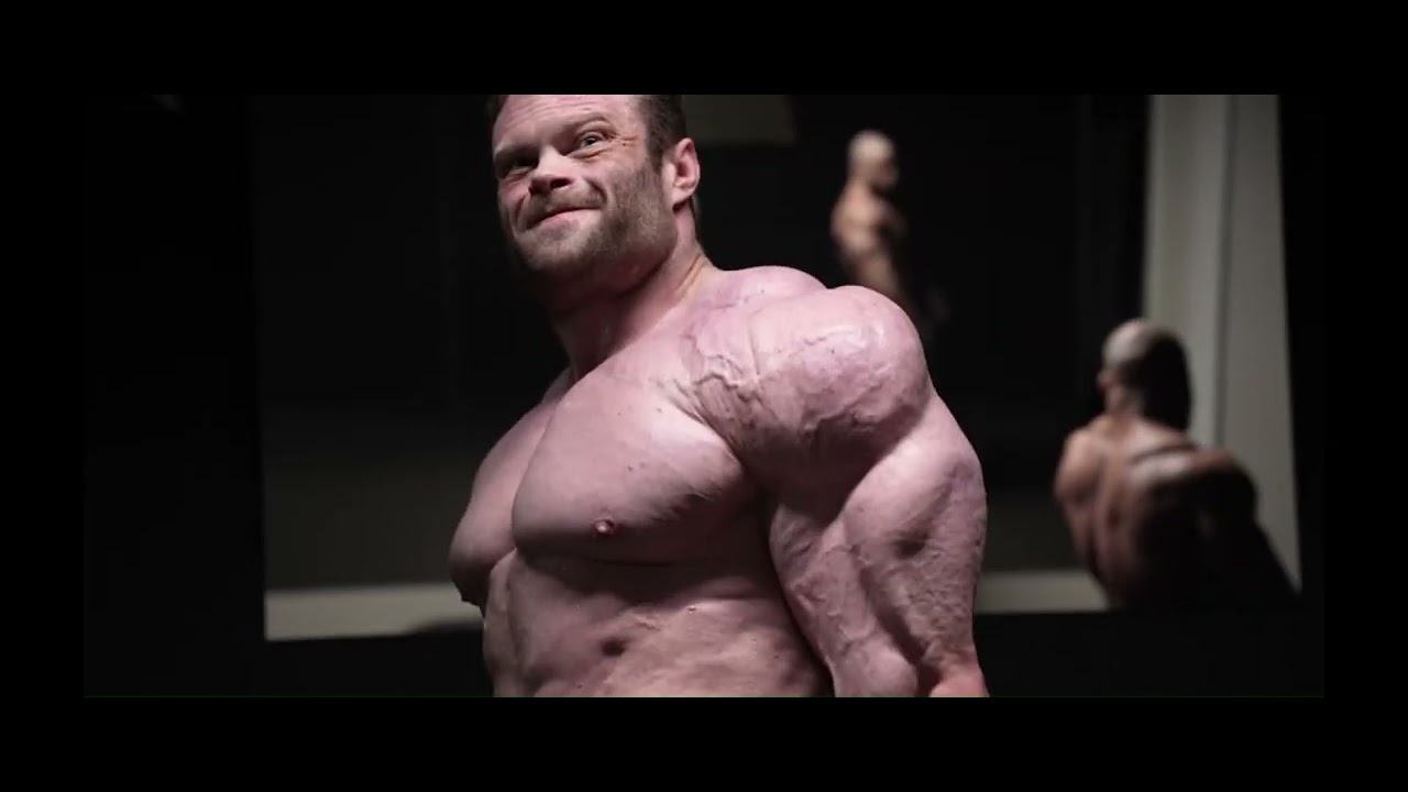 SERGEY DANILOV Giant Russian Bodybuilder Posing Brutal Muscle Gym ...
