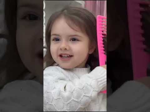 Belə şirin şeir deyən varmı heç ❤️ #kəşfet #sehran #sweet #baby #trend #shortvideos