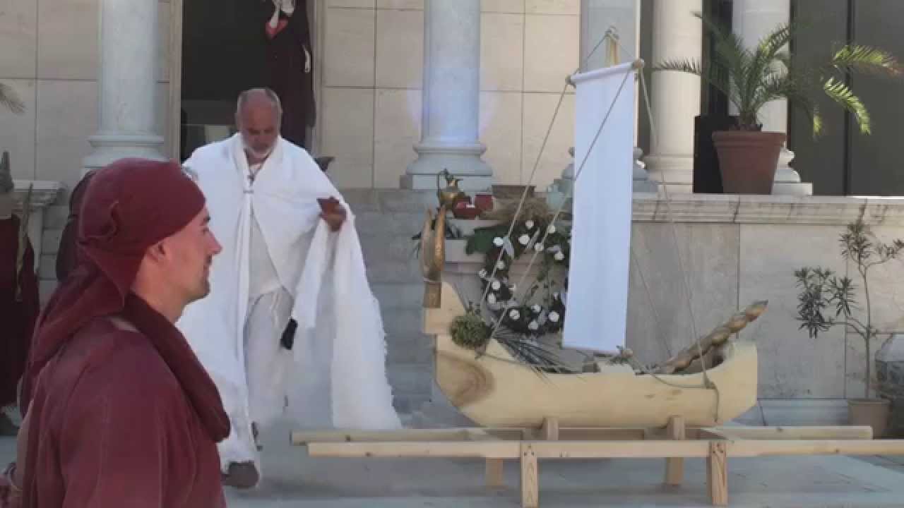 Navigium Isidis - Isis istennő hajójának jelképes vízre bocsátása - YouTube