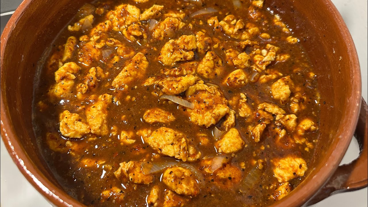 Receta de huevo en Chile Colorado estilo rancho | HUEVO CON CHILE - YouTube