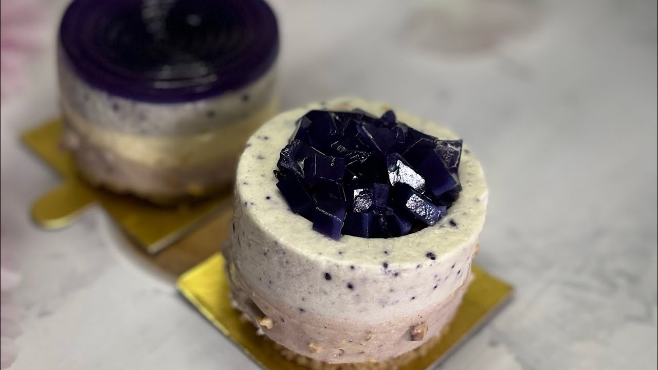 Vegan Butterfly Pea Flower Mousse - YouTube