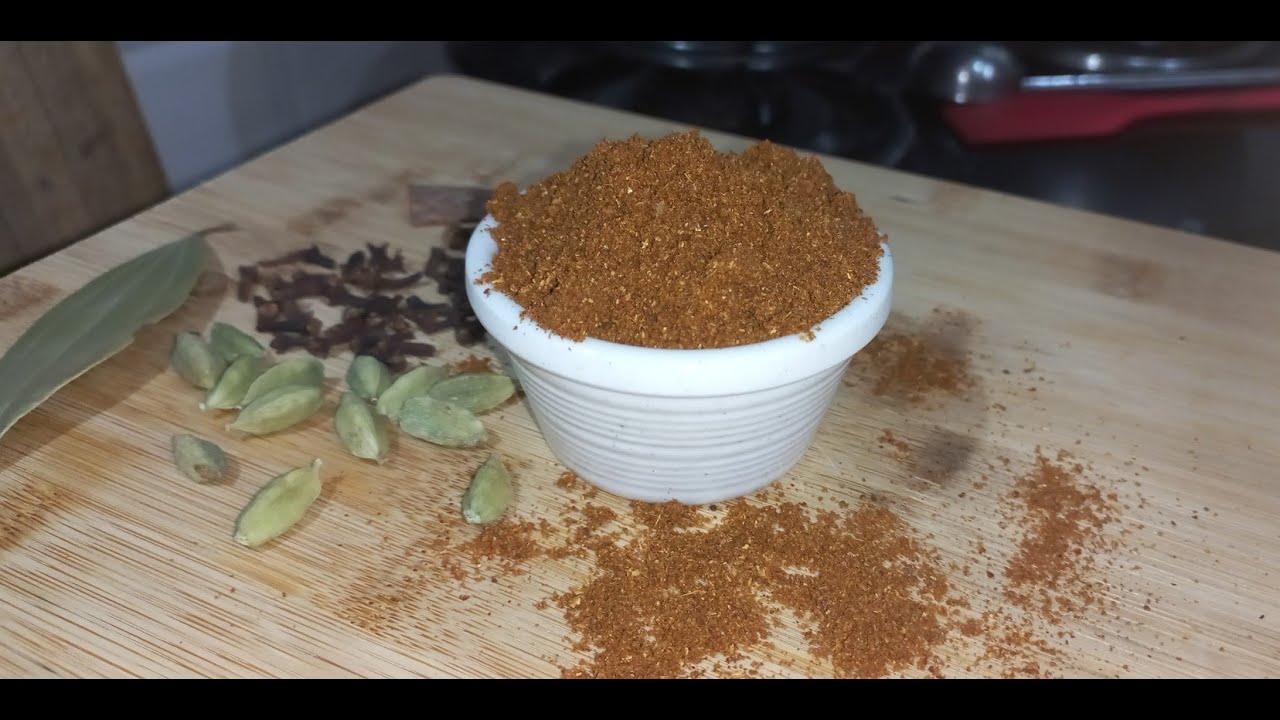 2 types of ready made bhuna masala, bengali style bhaja masala - YouTube