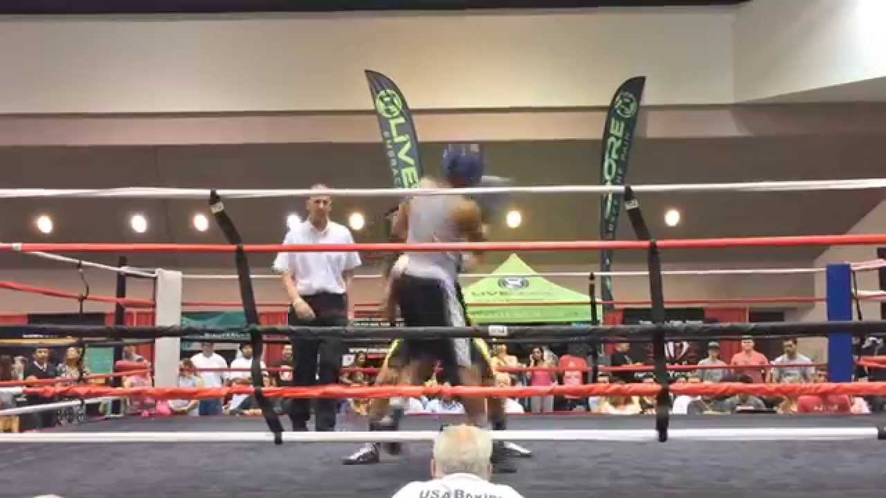 Tut's 1st boxing match - YouTube