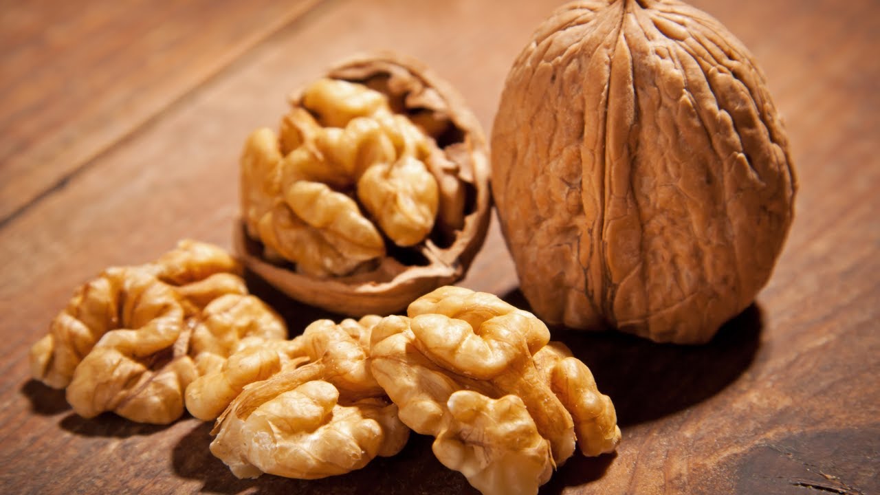 The Surprising Health Benefits of Walnuts: Doctors Keep Silent About ...