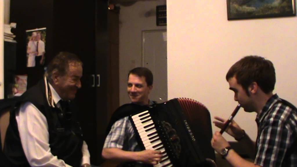 Mladjan Vasilevski i MIlos Tomic - YouTube