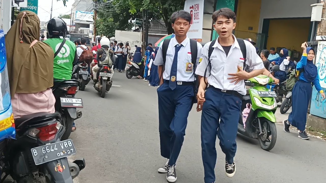 Beginilah Suasana Jalan Raya Inpres Larangan Tangerang Disaat Bubaran ...