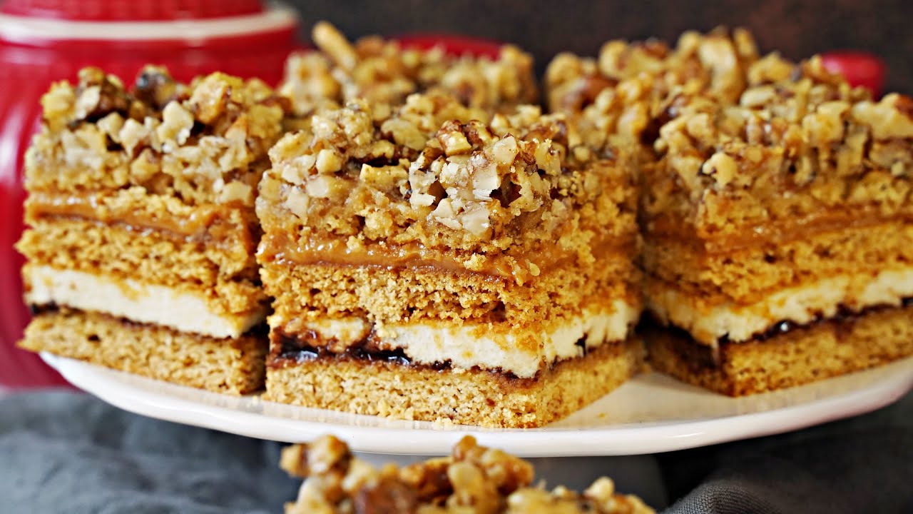 Pyszne świąteczne ciasto KRÓWKA z orzechami miodownik – PRZEPIS – Mała ...