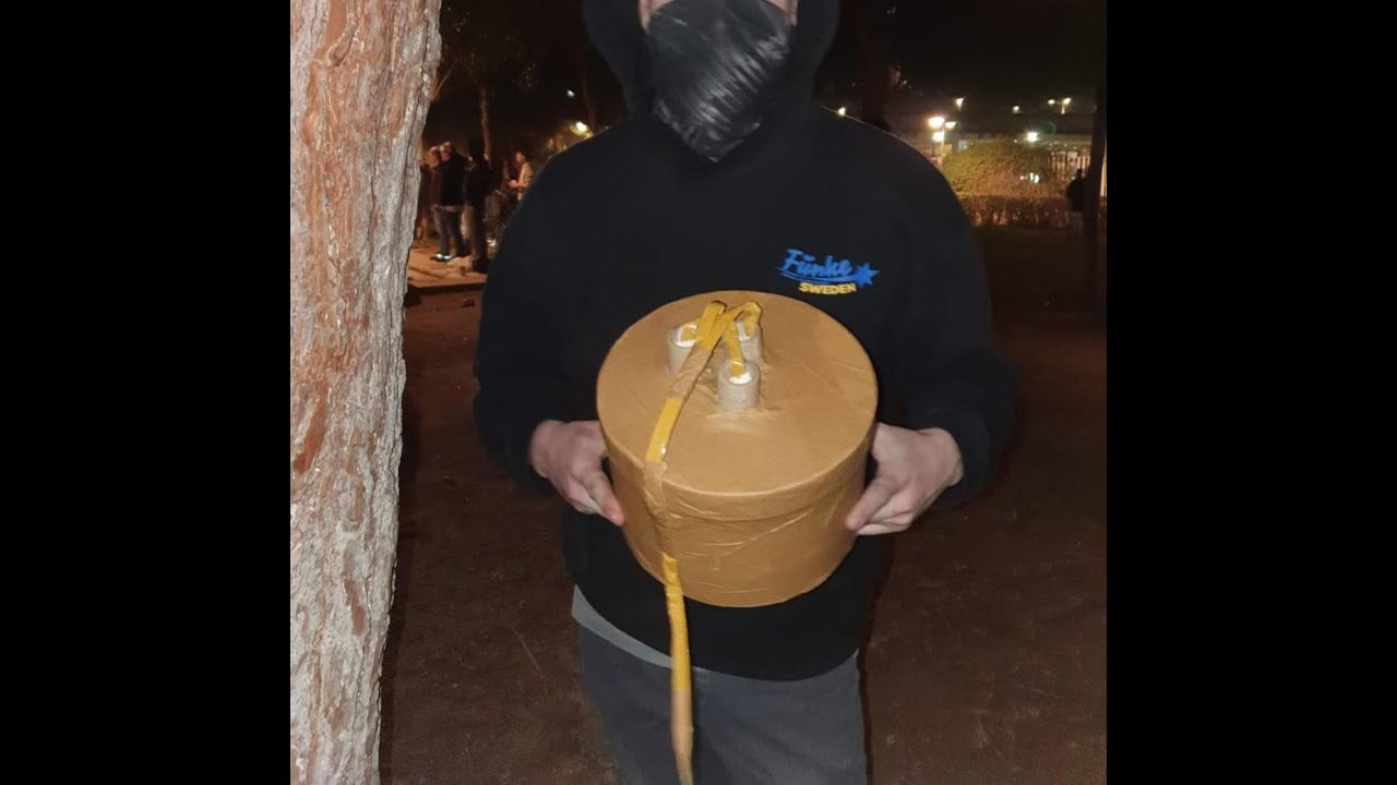 Fallas Valencia | 4.2KG Firecracker With Whistle! - YouTube