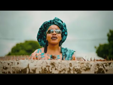 STAR GIRL - Aunty Fatou (Official Video)