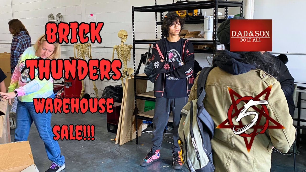 @BrickThunder FIVE POINTS HAUNTED HOUSE WAREHOUSE SALE! - YouTube