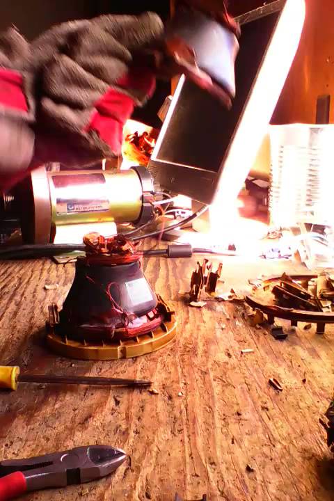 How to scrap a CRT yoke for copper and keep the ferrite core intact ...