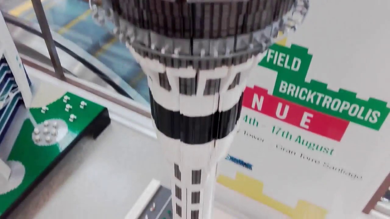 Lego Sculpture Sheffield Bricktropolis. 8. Burj Al Arab, Gran Torre ...