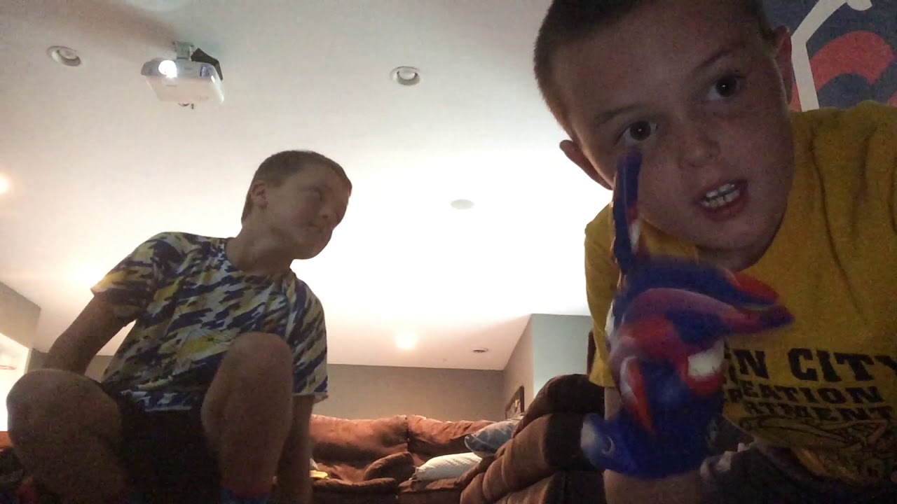 Cool 😎 one handed catches - YouTube