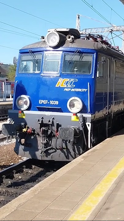 odjazd EP07-1039 z IC PODLASIAK z Zbąszynka #pkp #train #kolej #ep07 #pkpintercity - YouTube