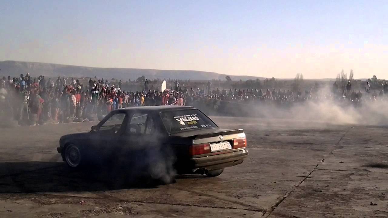 Veejaro Lesotho Kuvukiland King - YouTube