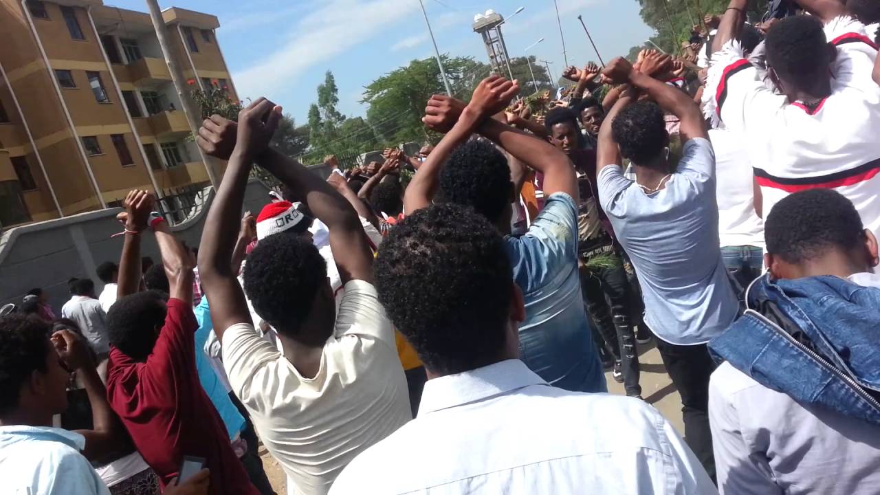 oromo protest erecha 2016 - YouTube