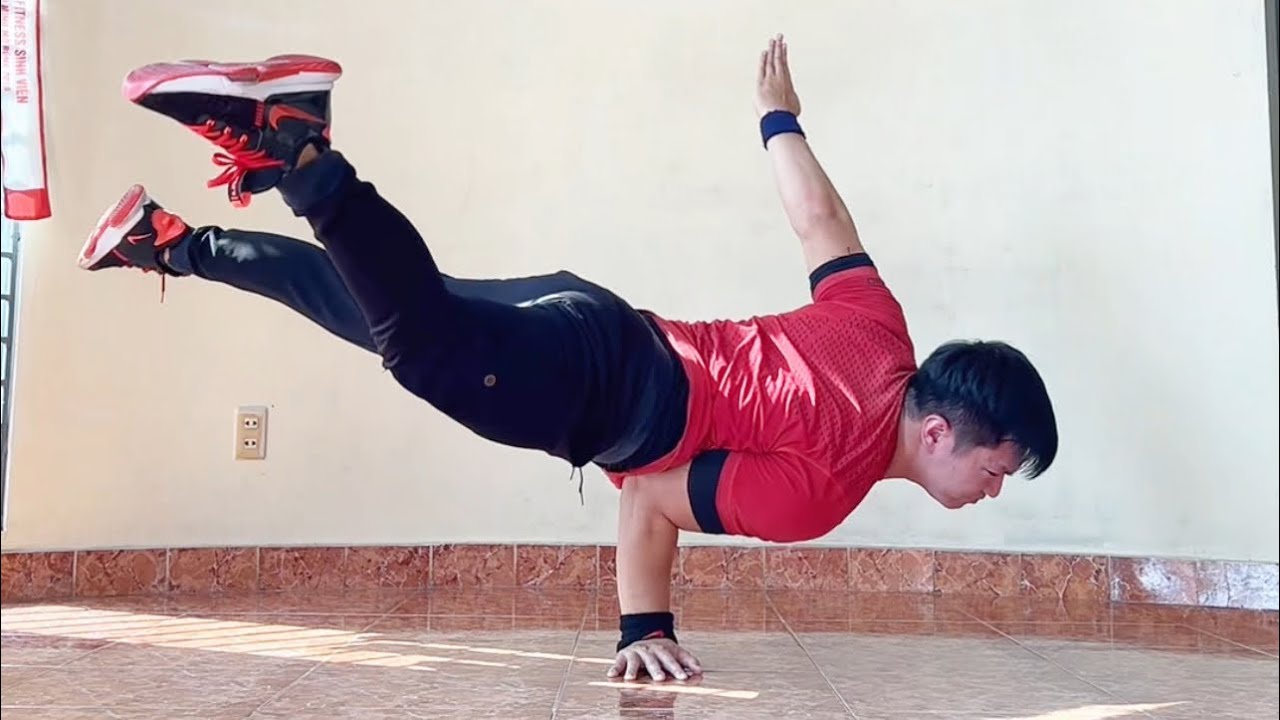 One Arm Handstand Negative To One Arm Elbow Lever Training | Lê Phạm ...