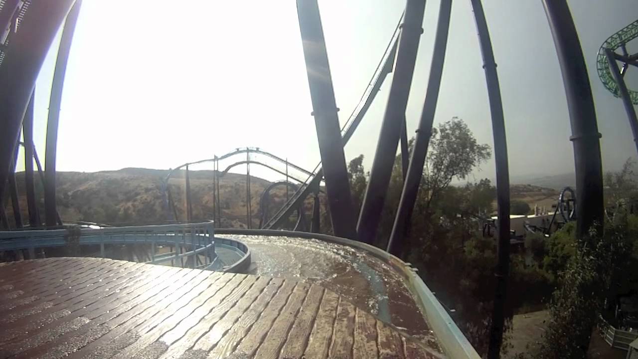 Tidal Wave Magic Mountain riders POV - YouTube