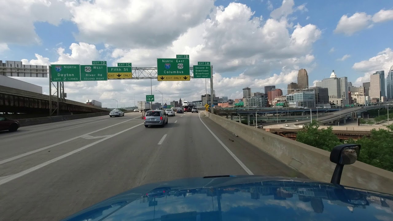 Trucking SNAFU in Cincinnati Ohio. Big rig travels A day in the life of ...