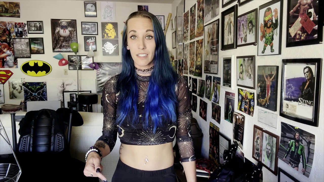 Mind games won't work on Allie Recks at #SHINE75 - YouTube