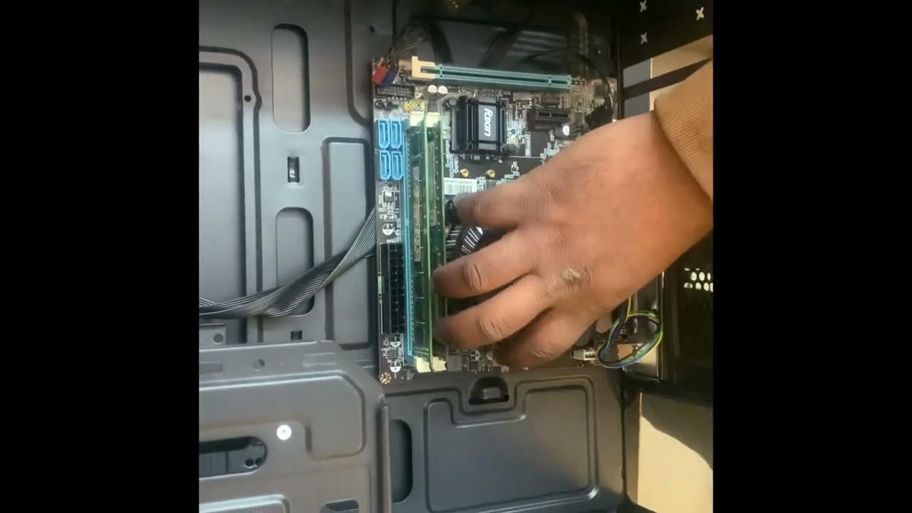 Guide to Removing Your Computer's Motherboard: Step-by-Step Tutorial - YouTube