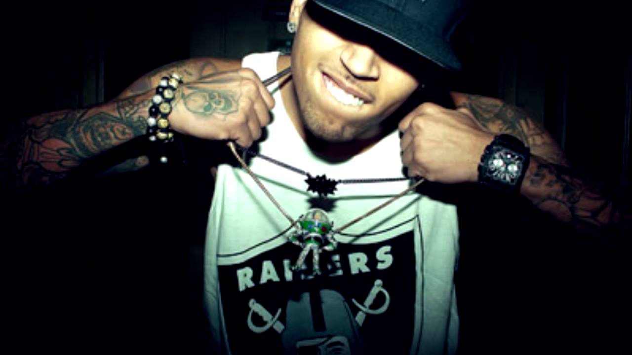 Chris Brown ft. Tyga - AYO (New Version) - YouTube