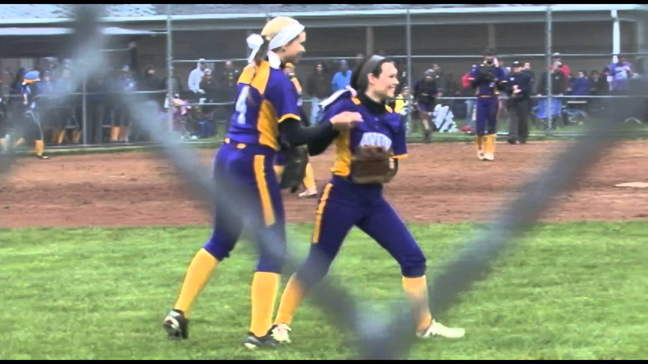 '16 Softball Webgem - Kaylee Morton (Avon) - YouTube