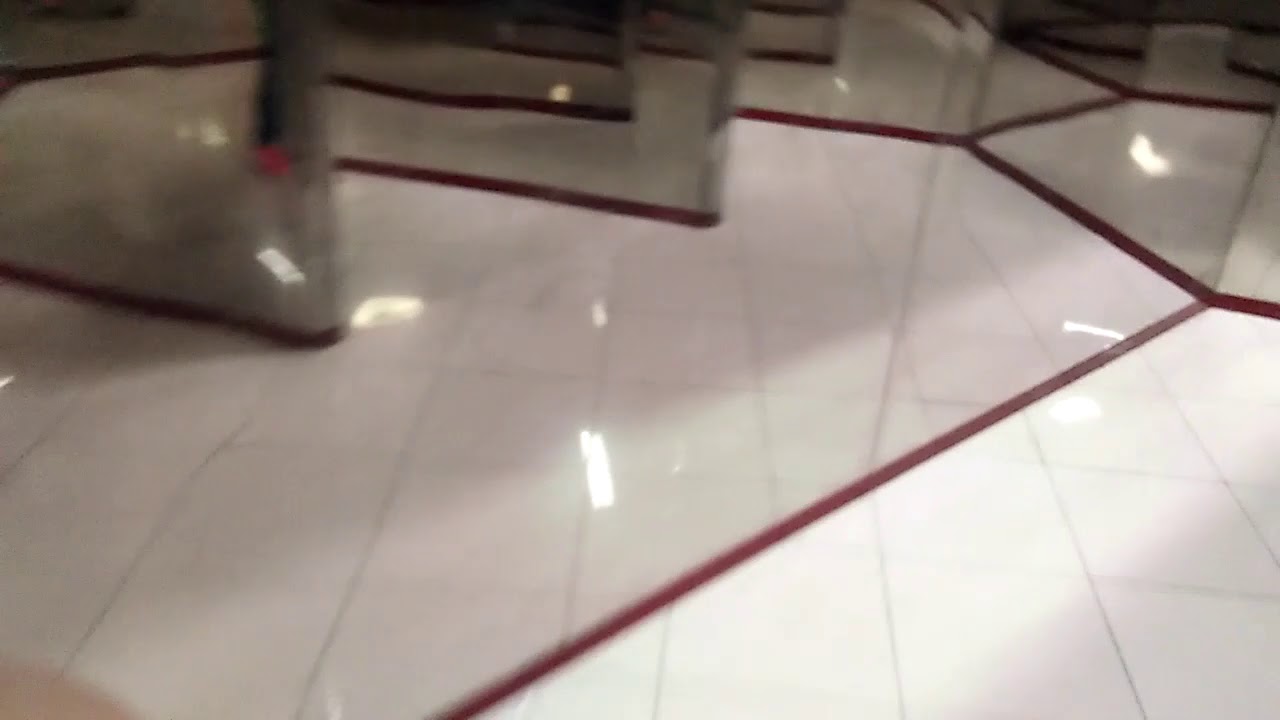 Labirin kaca@Planetarium - YouTube