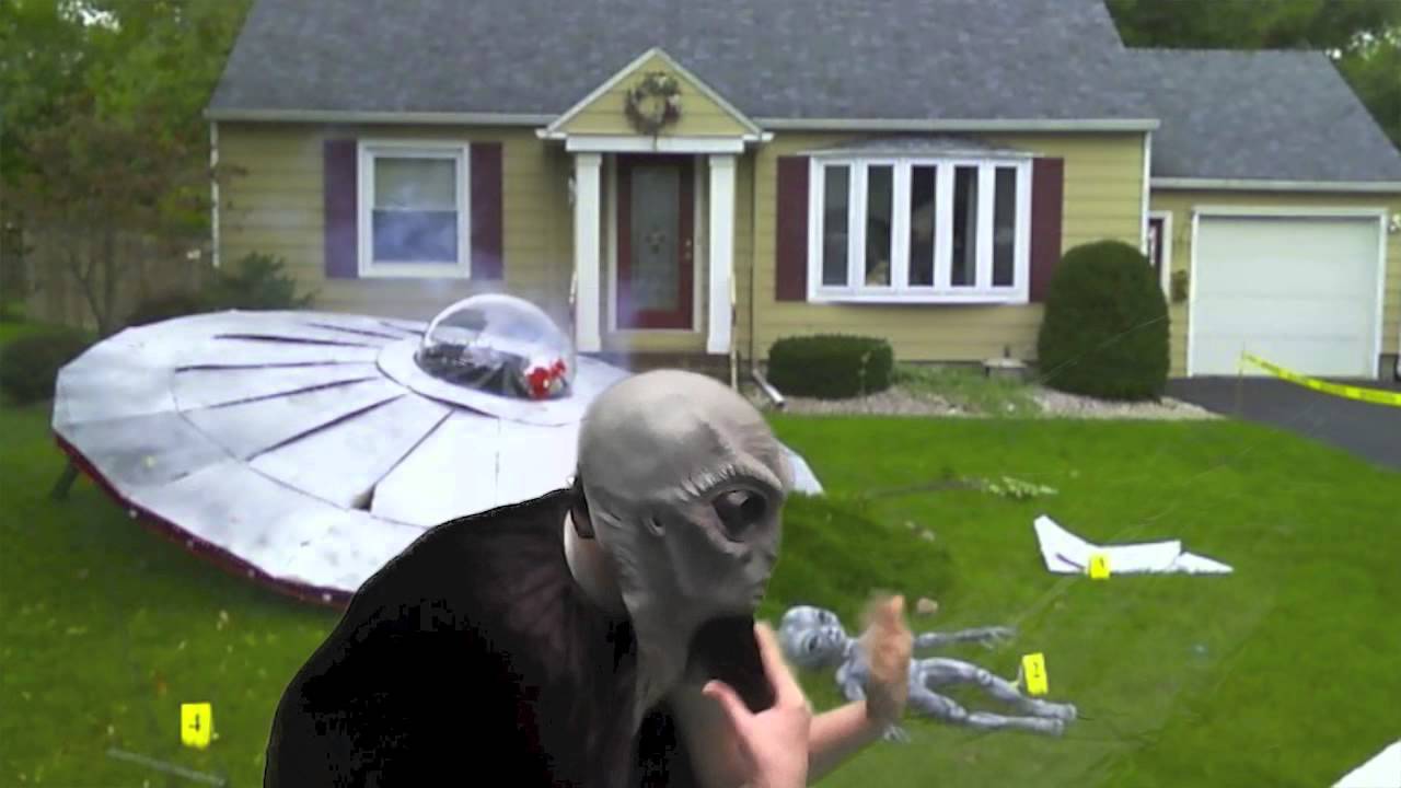 Alien turns man into slave! - YouTube