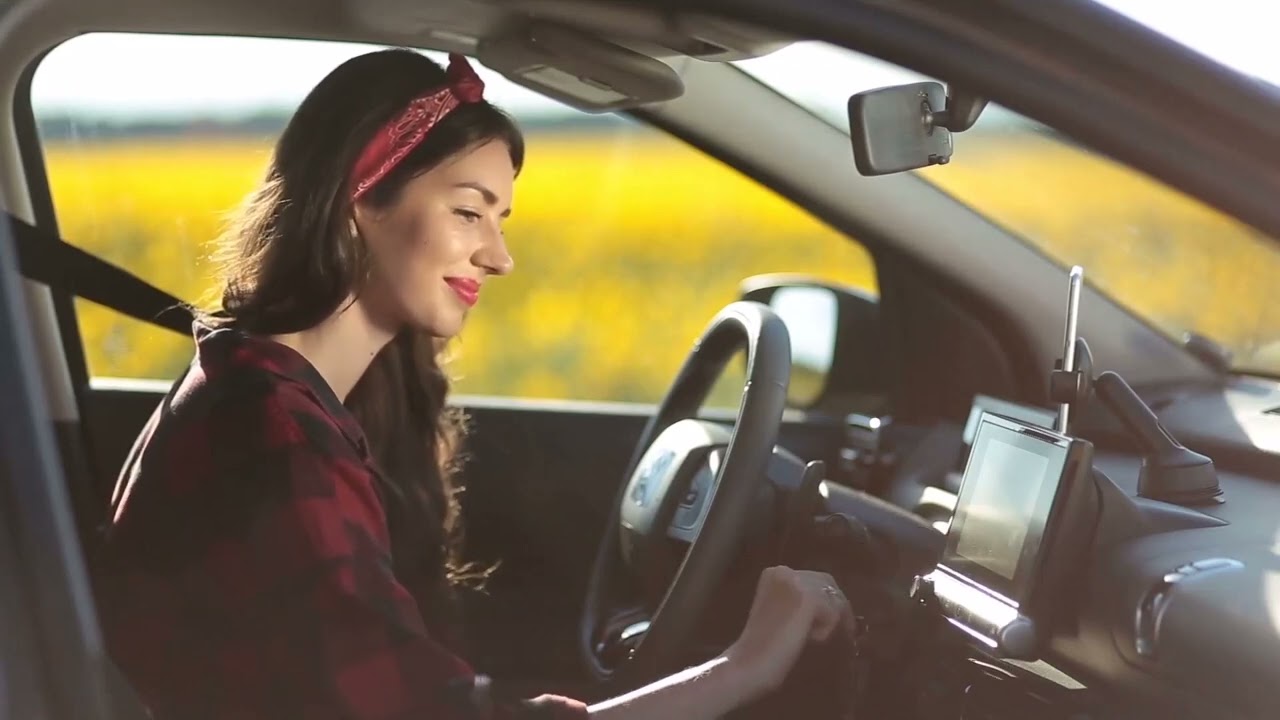 Driver Behavior Safety Series: Distraction - YouTube