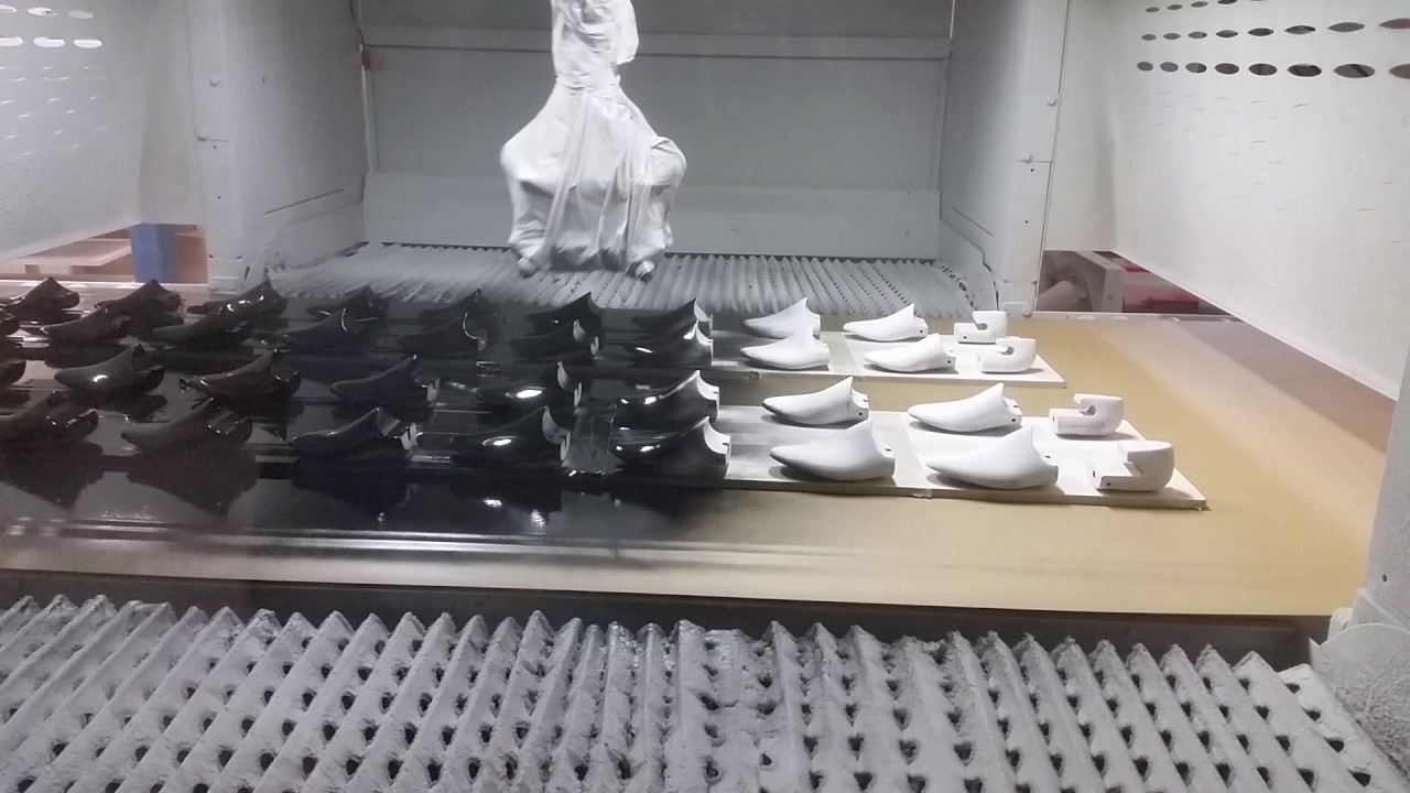 Cefla spraying machine www.unispray.co.uk - YouTube