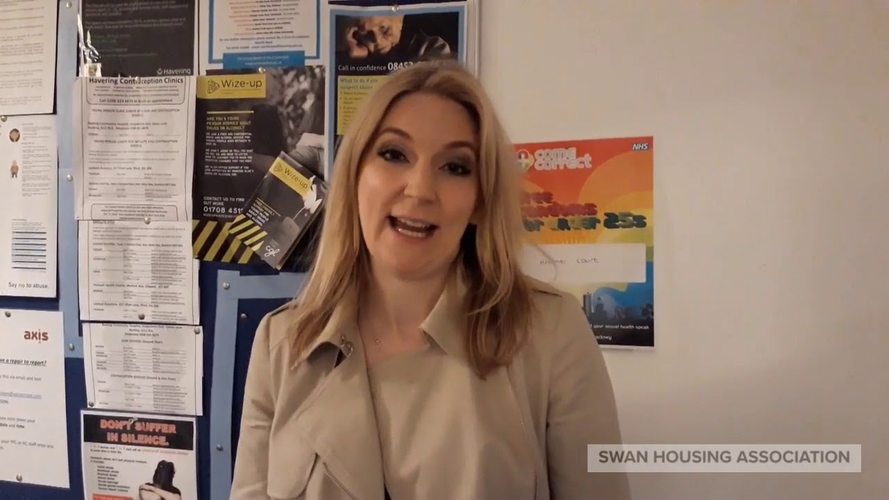 Julia Lopez MP visits Heather Court Foyer - YouTube