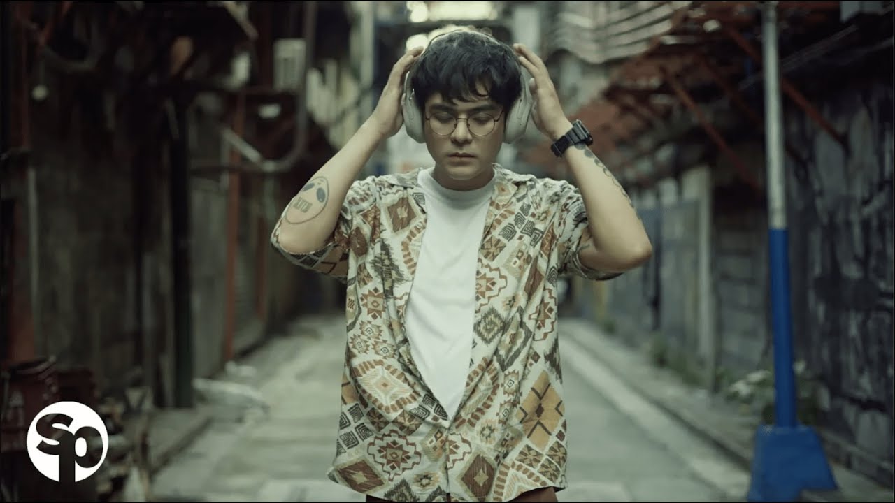 Kio Priest - cool with u (Music Video) - YouTube