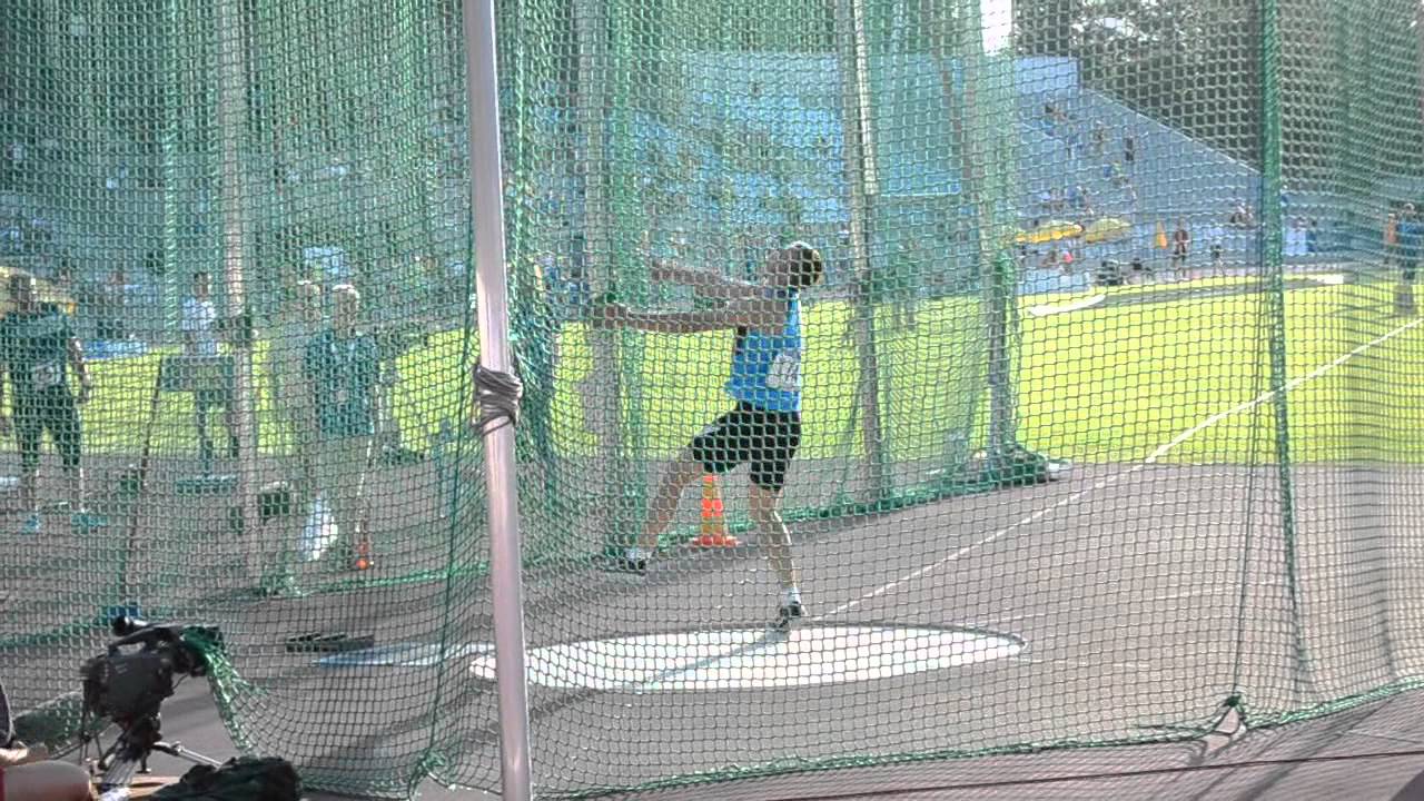 2kg discus throw 45.18 - YouTube