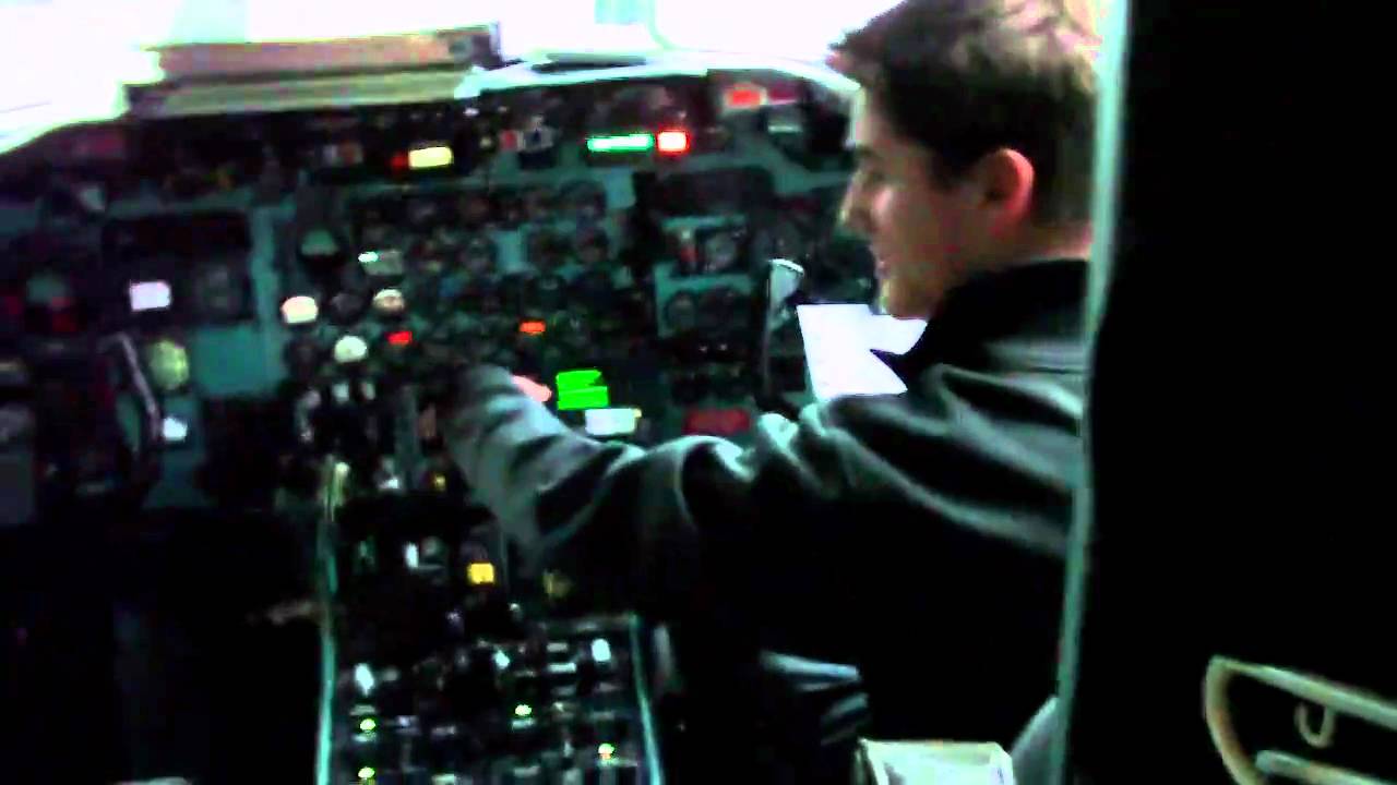 Delta Airlines DC-9-50 Cockpit - YouTube
