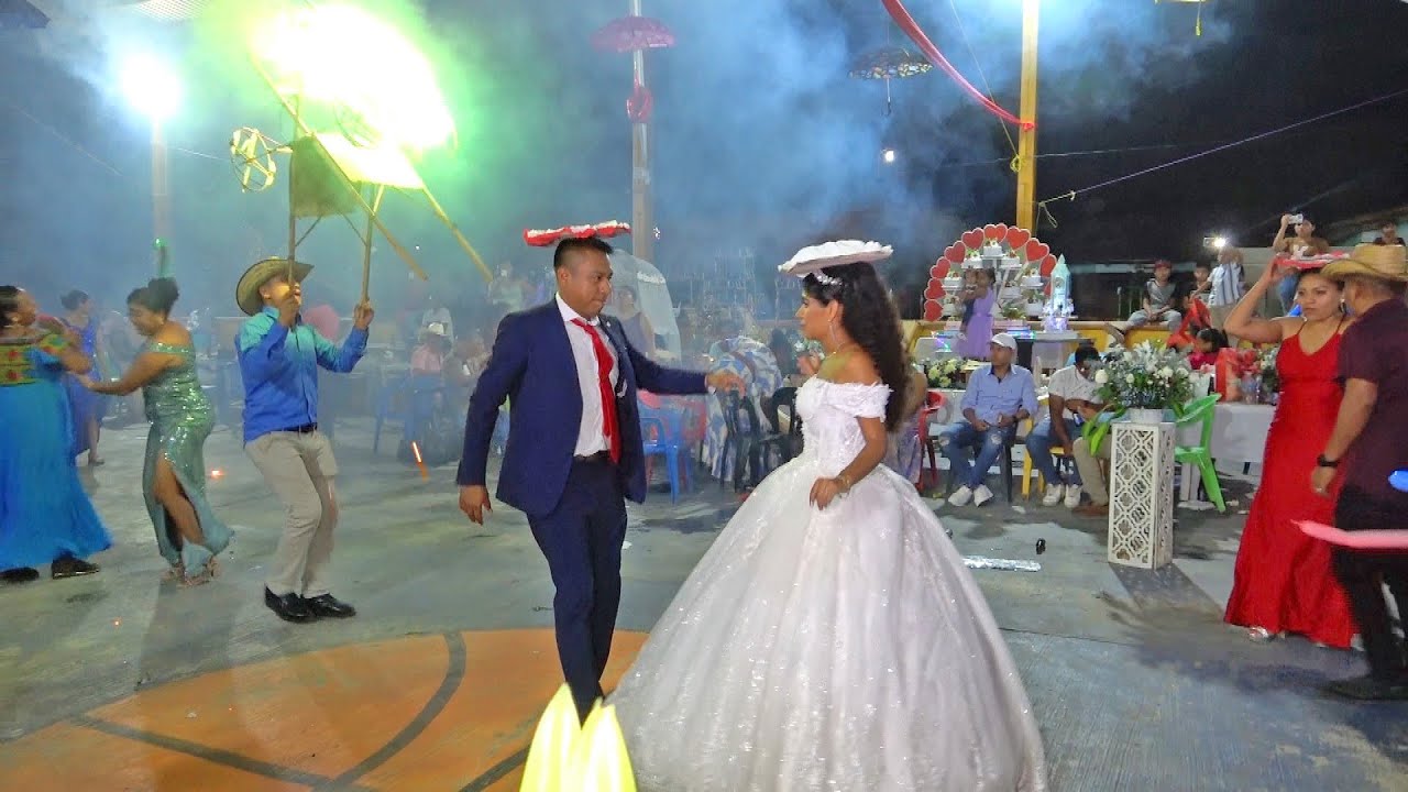 Así Se Baila El Burro Loco En San José Las Palmas Guerrero - YouTube