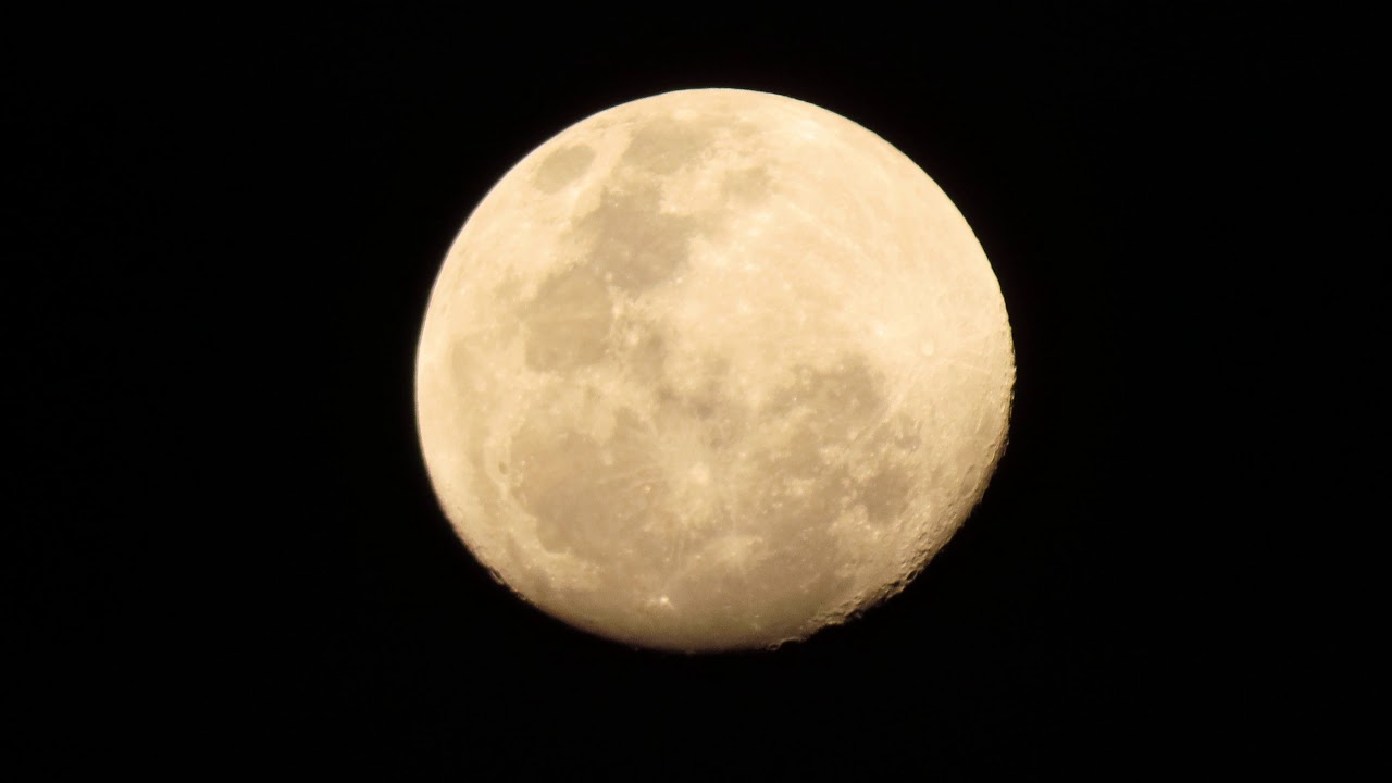 Amazing moon - YouTube