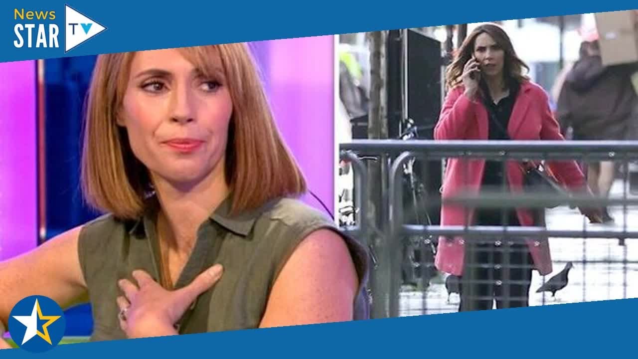 Alex Jones struggles with sons' health hours before The One Show - YouTube