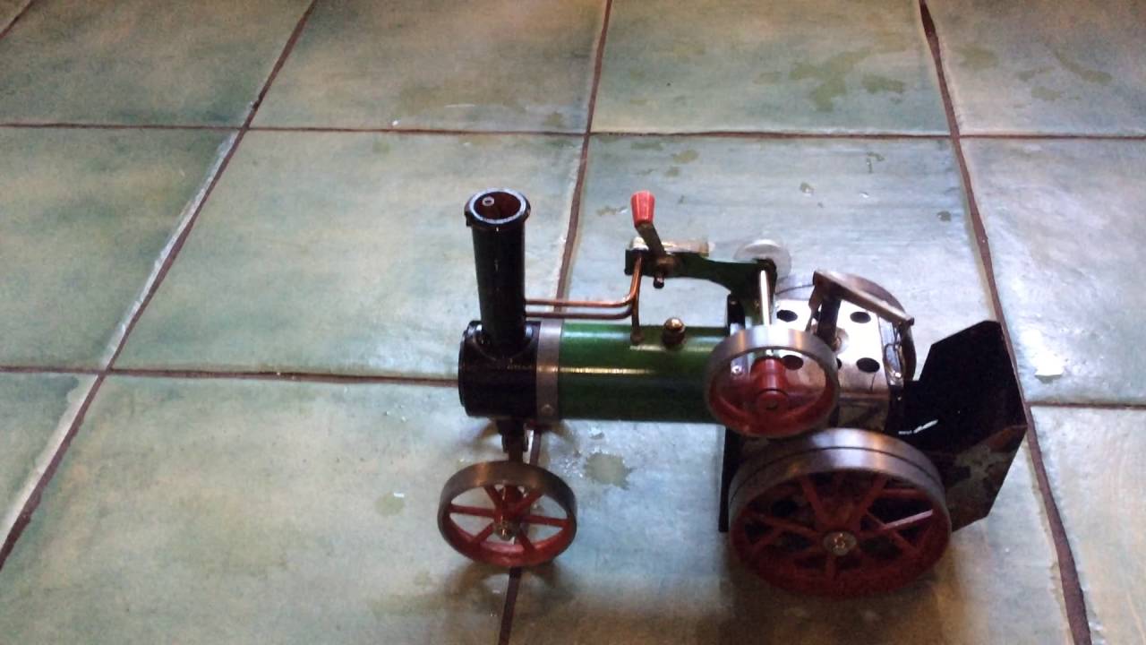 MAMOD LIVE STEAM TRACTION ENGINE - YouTube