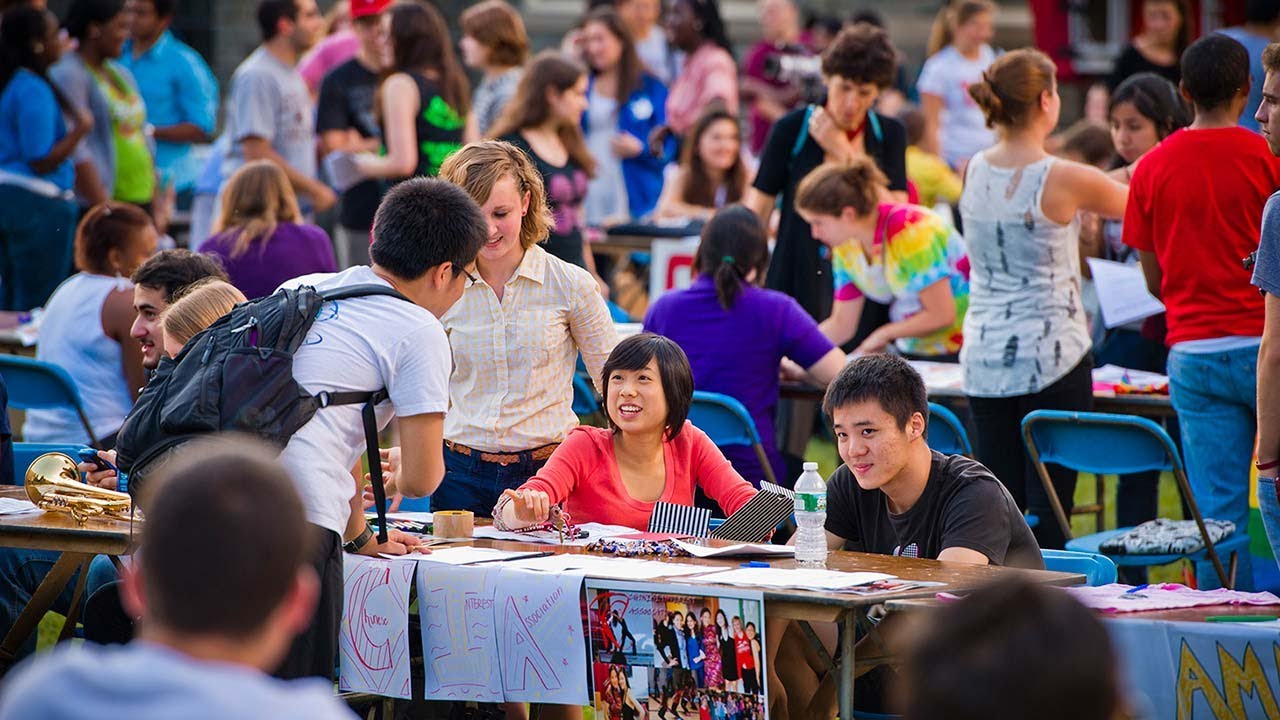 What is student life like at Colgate University? - YouTube