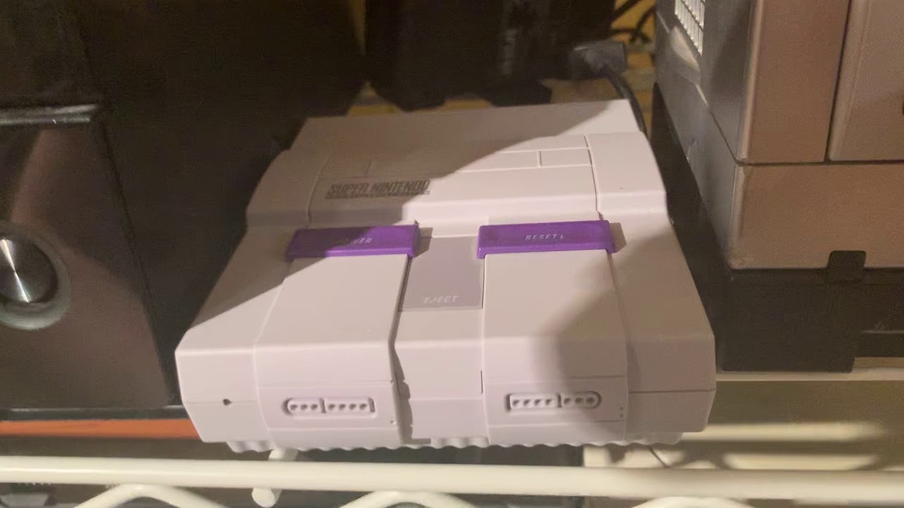 How to turn on a SNES Classic Edition - YouTube