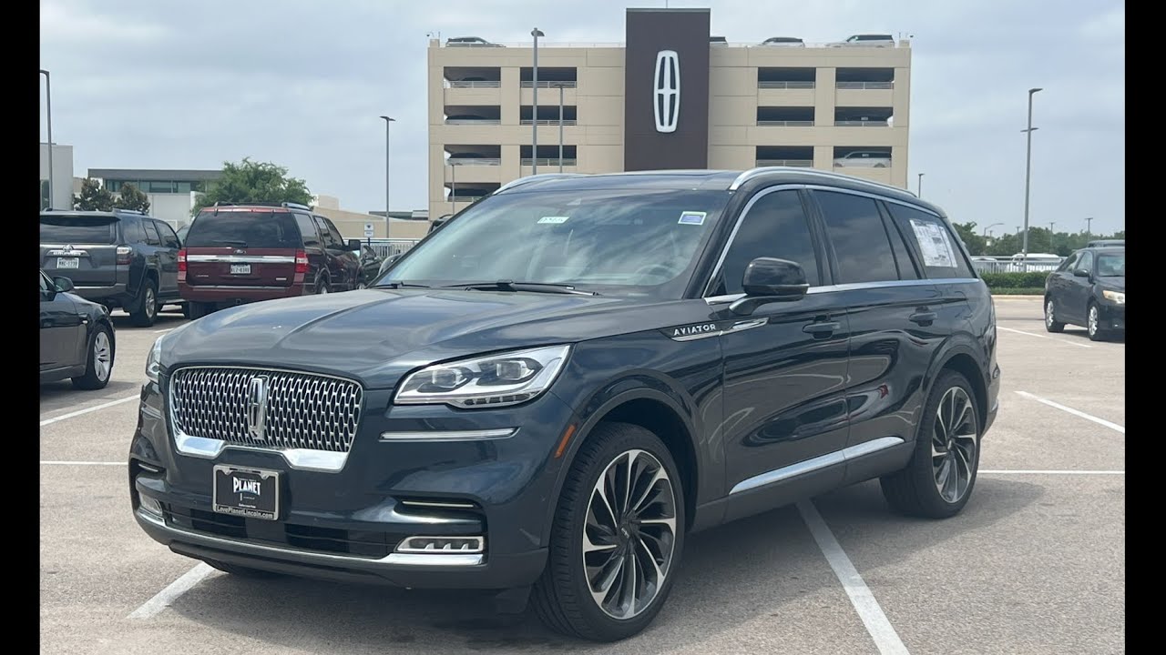 @AudreysFordFocus and a new 2023 Lincoln Aviator Reserve Flight Blue ...