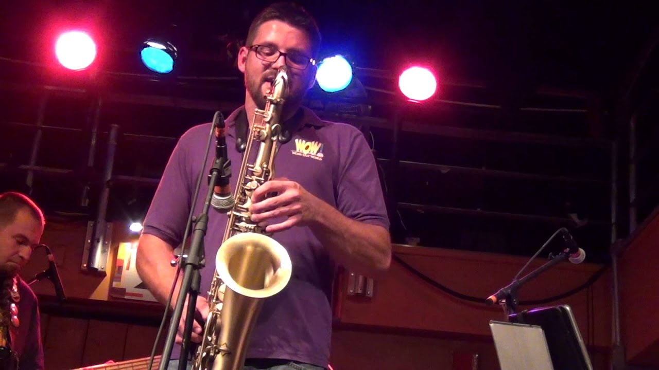 The Roots Concert 1 pt 11 - YouTube