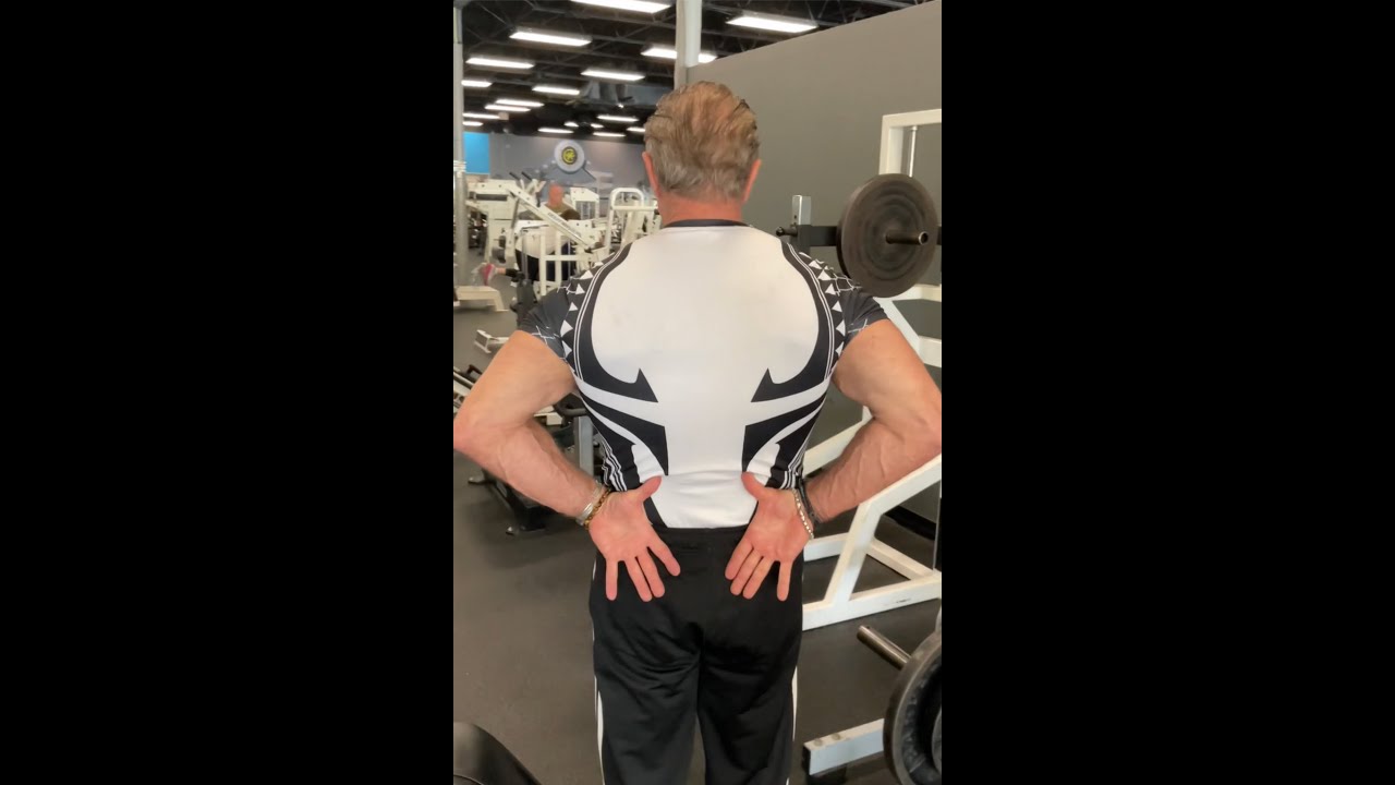 Chiropractor Body Builder Shows How to Prevent Injury When Training ...